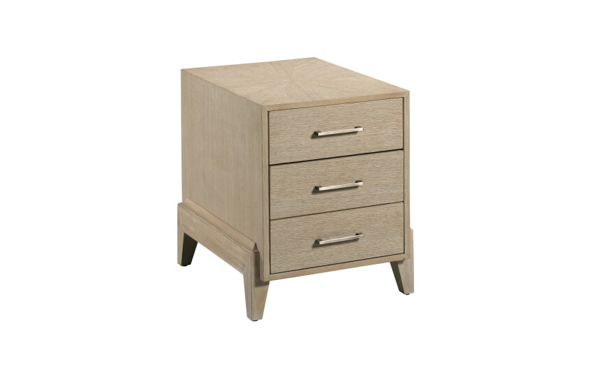 CHARGING CHAIRSIDE CHEST Primary Image