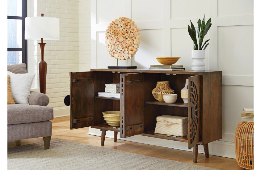 RADIAL FOUR DOOR CABINET Room Image 1