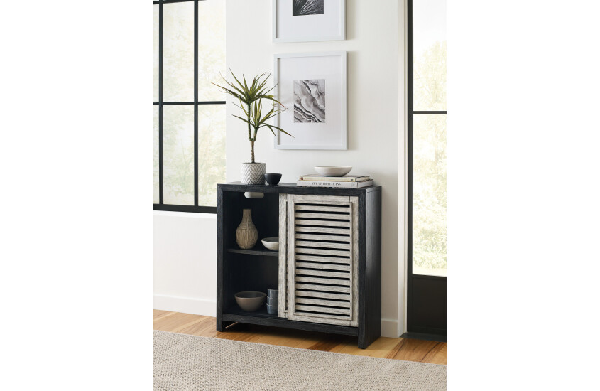 JOANNE SHUTTER CONSOLE Room Image 1